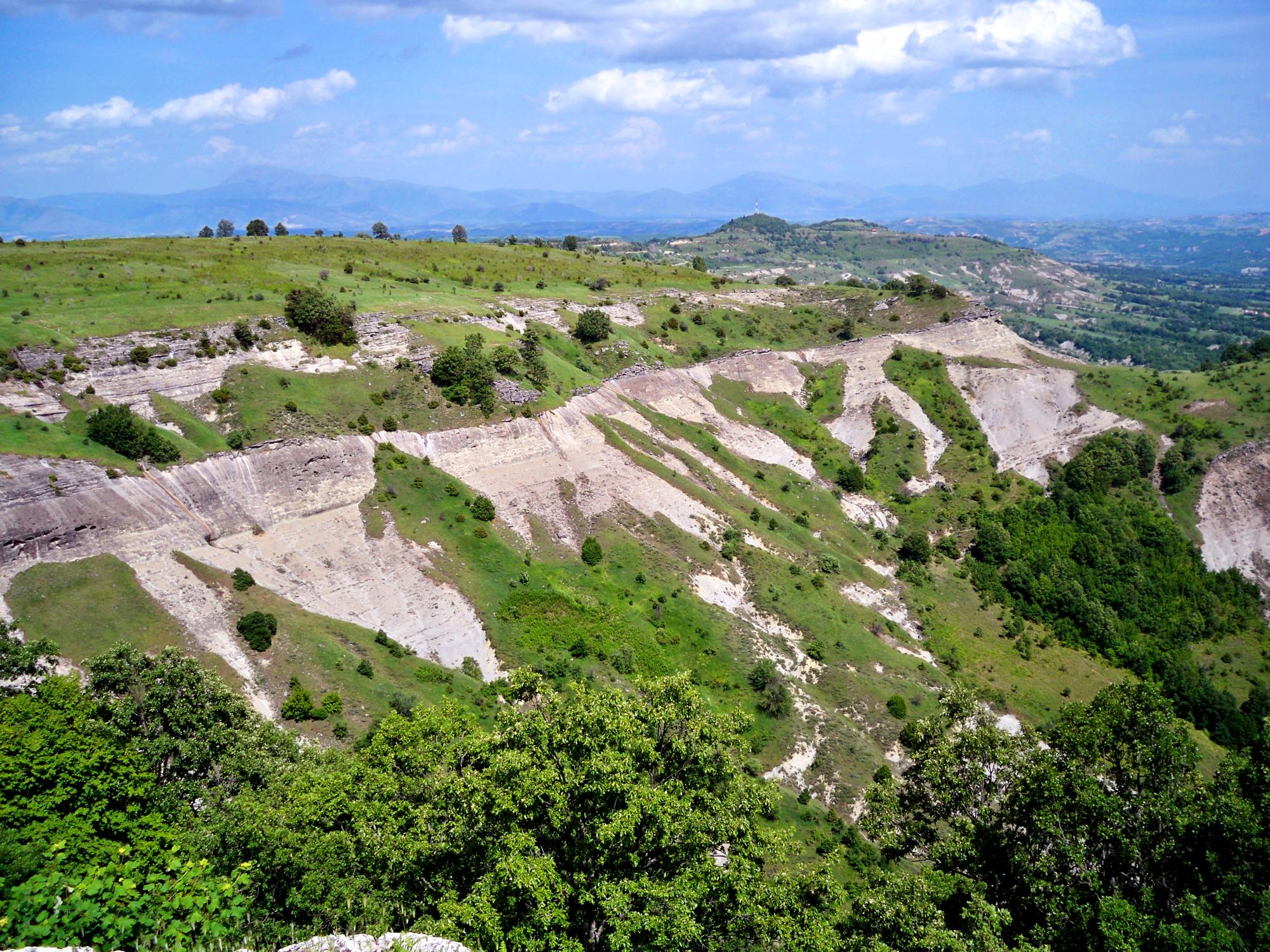 Τα Όντρια – Ένα Σπάνιο Γεωμορφολογικό Φαινόμενο – Together